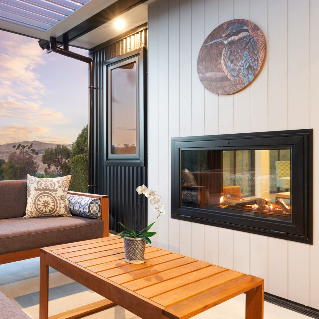 Rinnai. Linear Indoor-Outdoor - Climate At Home